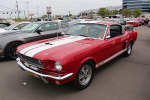 15 Popular Vintage Cars That Defined the 1960s