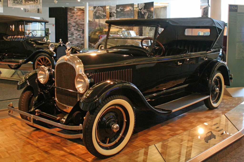 15 Iconic Vintage Cars From the 1920s You Should Know
