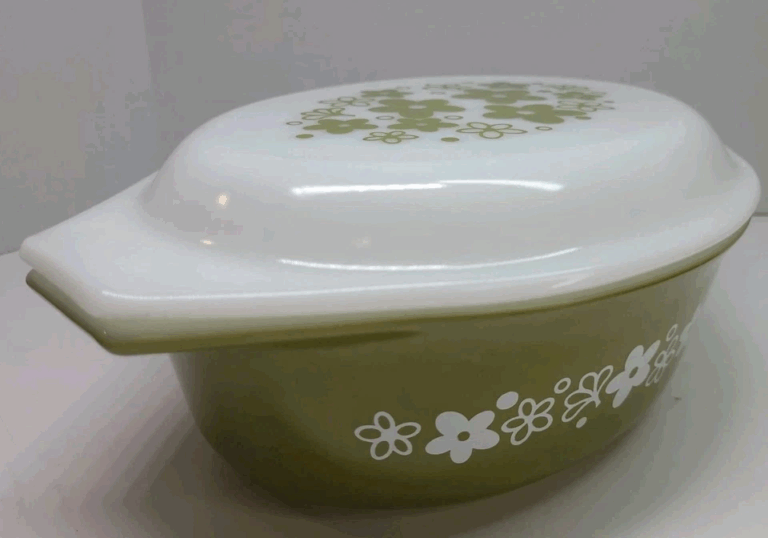 11 Vintage Pyrex Pieces You Didn’t Know Were Worth Big Money