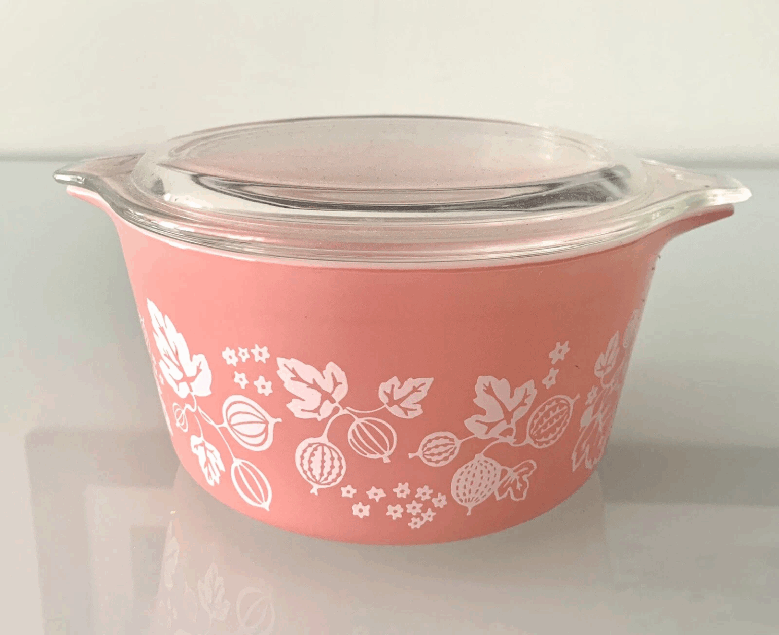 11 Vintage Pyrex Pieces You Didn’t Know Were Worth Big Money
