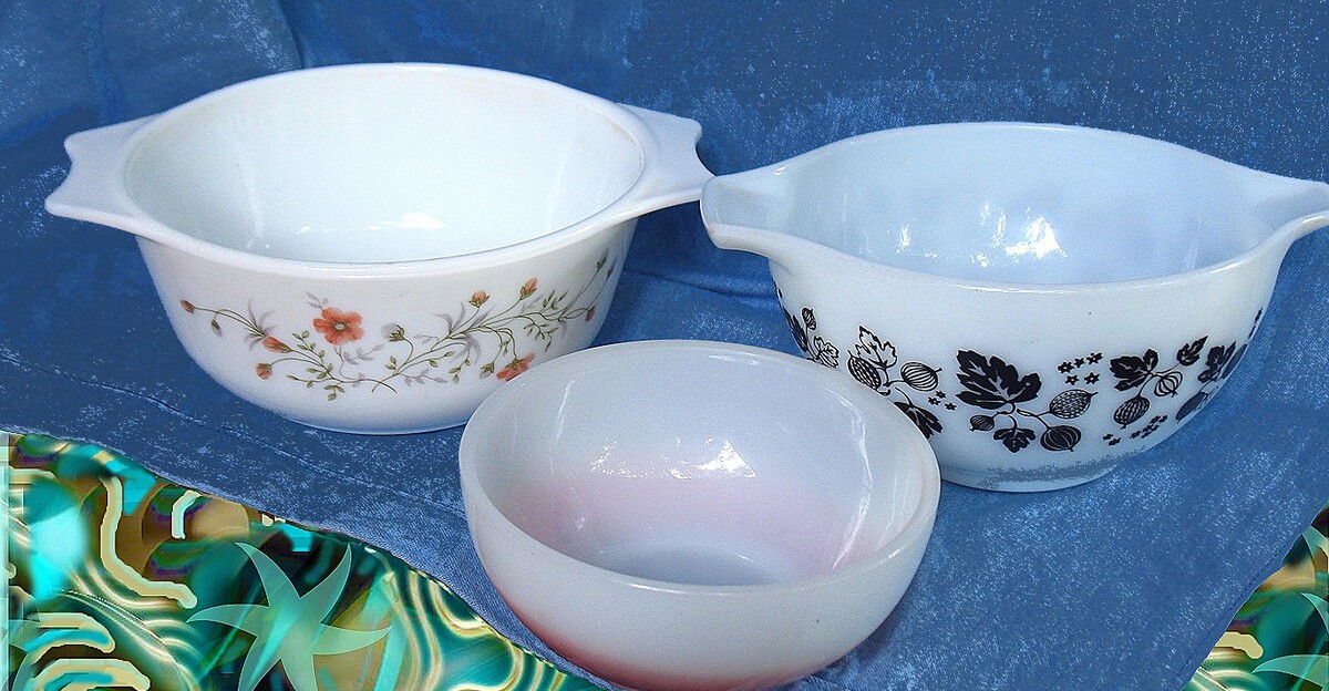 11 Pyrex Patterns You Need to Look for in Your Collection