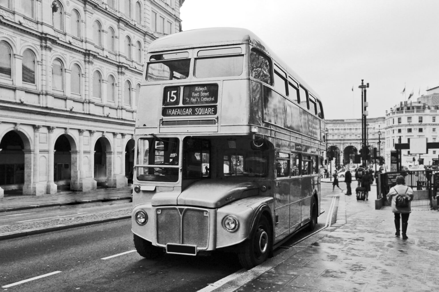 6 Rare Buses with Unique Designs and Stories