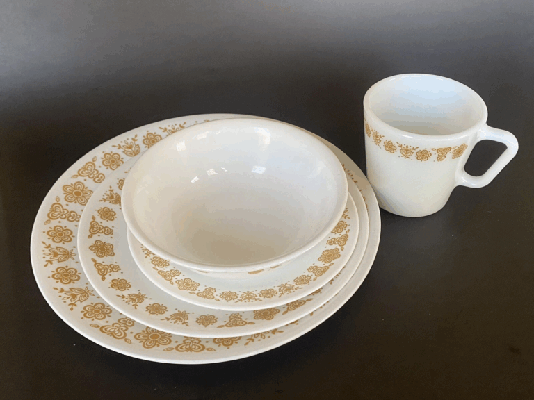 11 Vintage Corelle Patterns That Are Making a Comeback