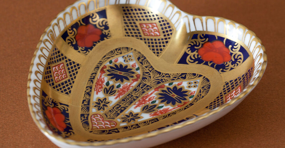 10 Royal Crown Derby Patterns That Can Sell for Thousands