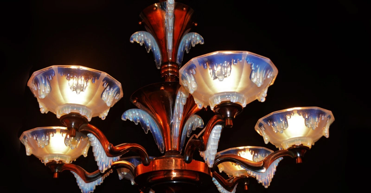 12 Rare Art Deco Lighting Pieces That Collectors Still Hunt For