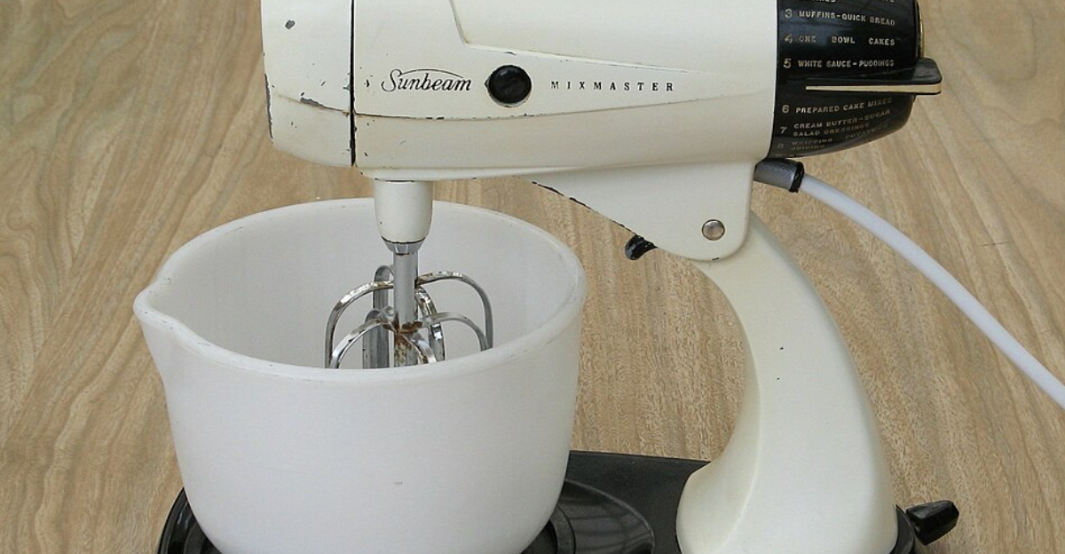 7 Vintage Sunbeam Mixers That Collectors Still Prize