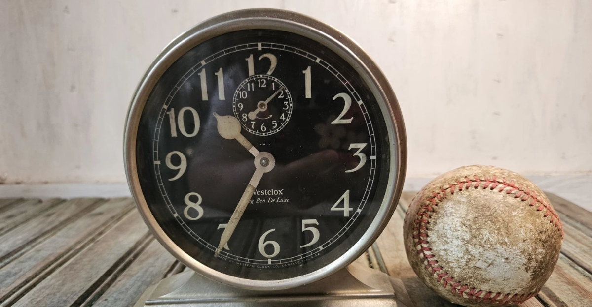 12 Must-Have Vintage Alarm Clocks for Retro Collectors